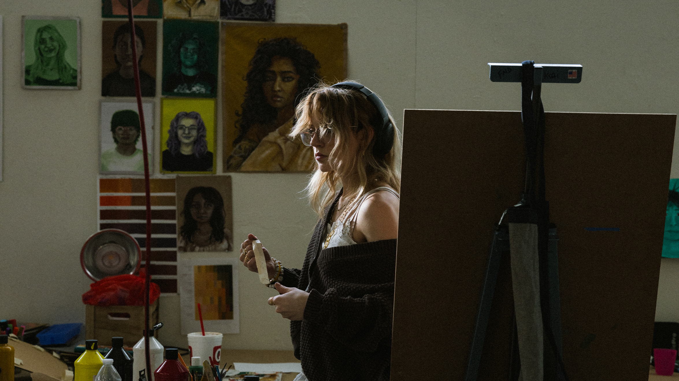 Exploring Portraiture: First Year Foundation Students Paint the Class ...